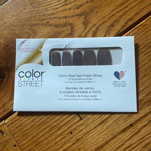 Color Street | Makeup | Berlin It To Win It Color Street Nails New ...
